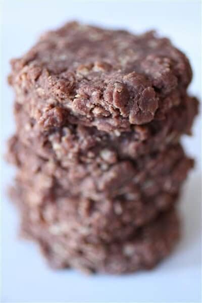 Chocolate Peanut Butter No Bake Cookies - Nutmeg Nanny