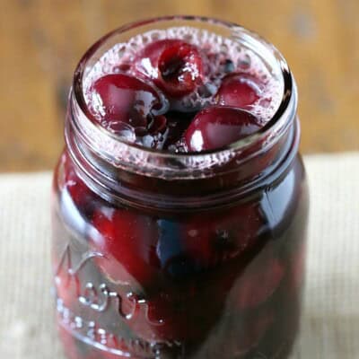 Easy Pickled Cherries - an easy way to preseve the summer!