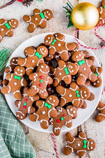 Soft Gingerbread Cutout Cookies - the perfect holiday cookie!