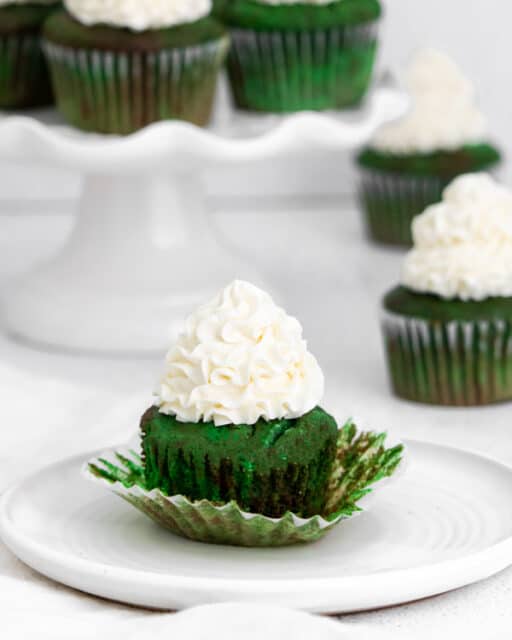Green Velvet Cupcakes -the perfect holiday cupcake!