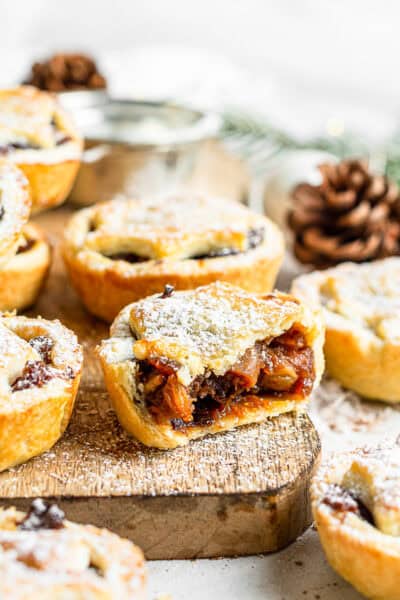 Mini Mincemeat Pies - the perfect classic Christmas sweet treat!