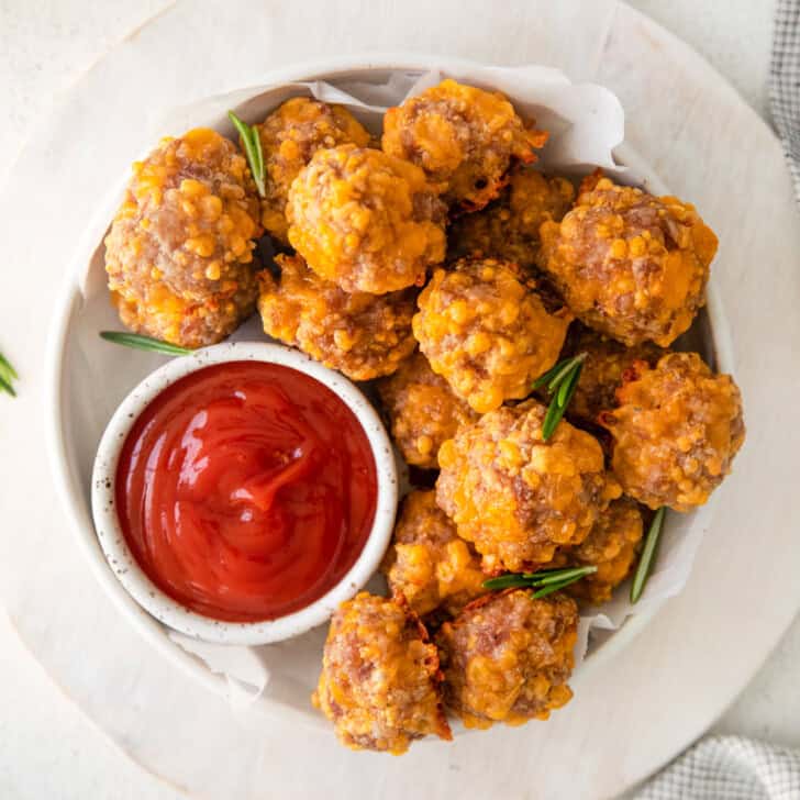 Sausage Cheese Balls - Nutmeg Nanny