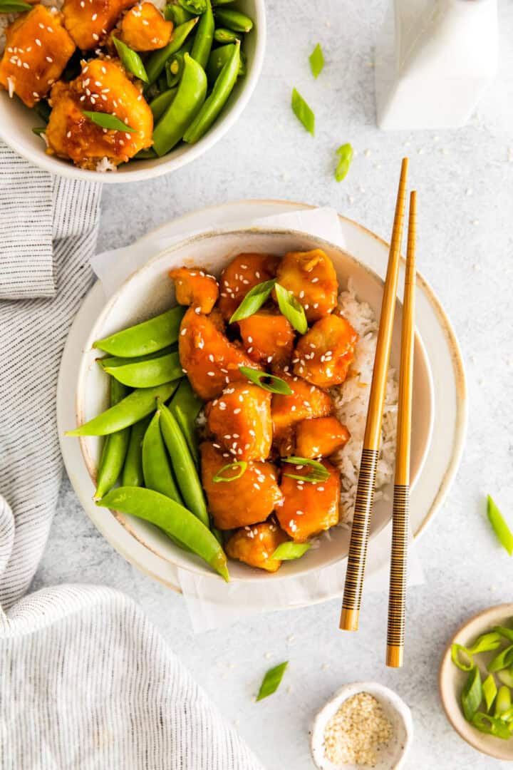Honey Garlic Chicken Bowls - Nutmeg Nanny