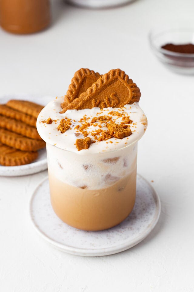 Cookie Butter Latte (Biscoff Latte) - Nutmeg Nanny